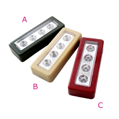 Luminária Quadrada Com 4 Led | Daiso